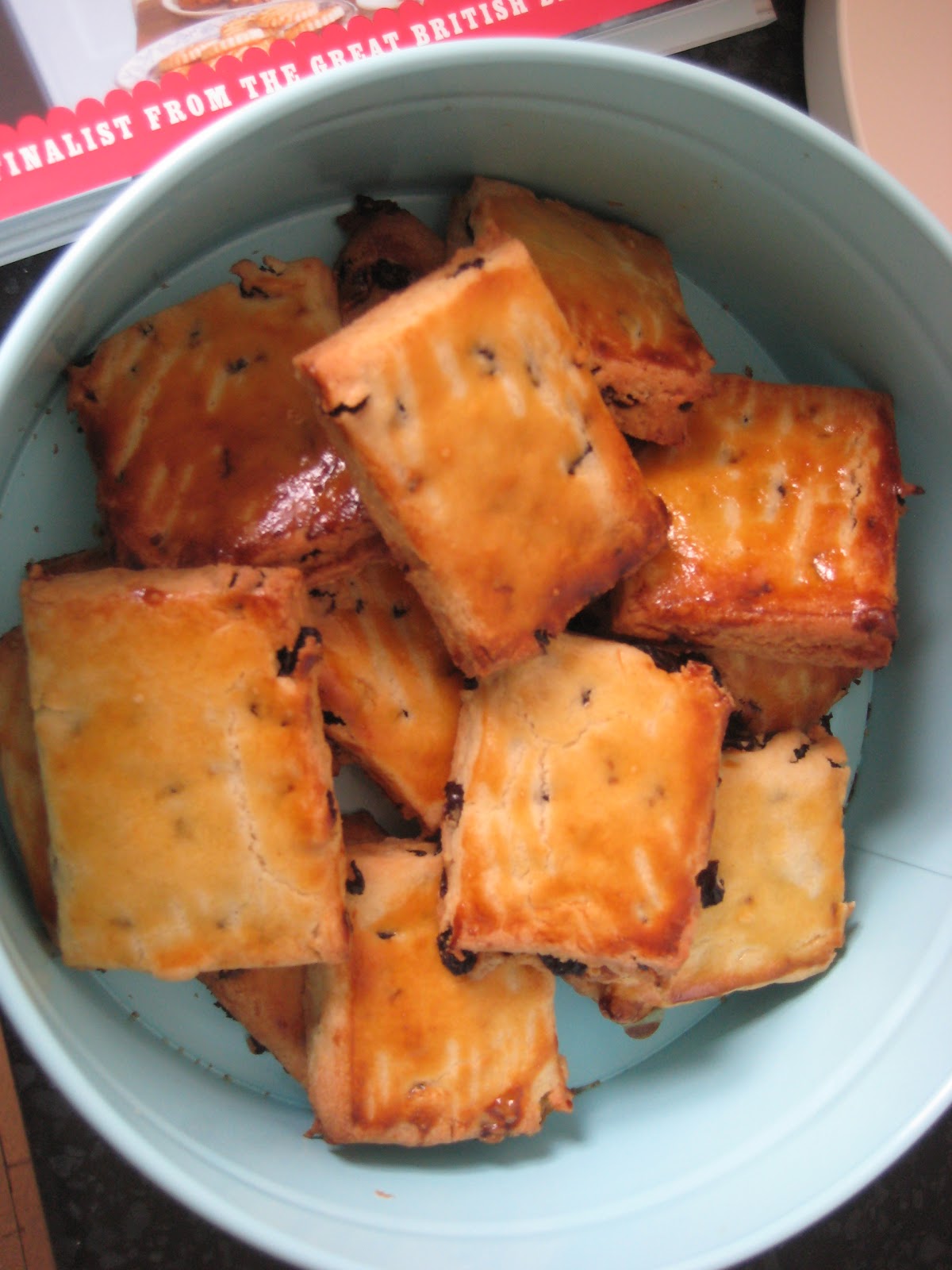 Let them eat (gluten free, lactose free) cake!: Garibaldi biscuits