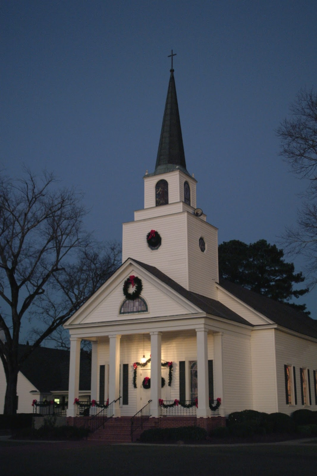 IMAGES OF OUR PAST - MARIE BAPTIST CHURCH AT CHRISTMAS, DUBLIN, GEORGIA