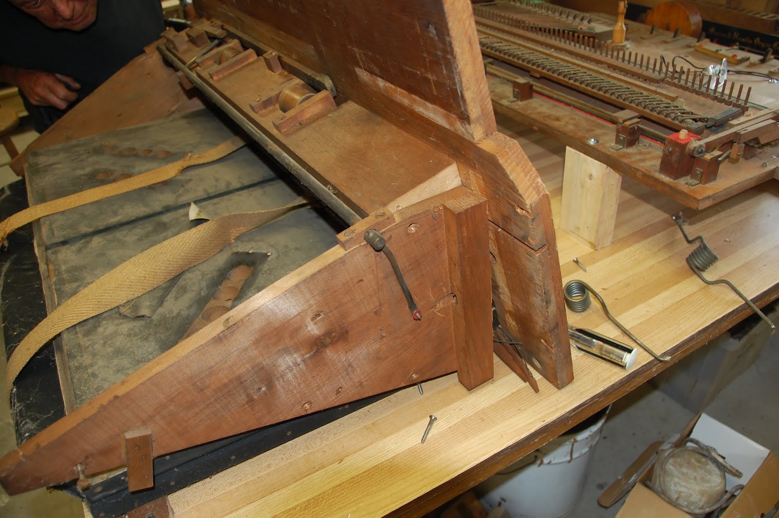 Restoring a Reed Organ -- Part 9: Removing, stripping and cleaning the ...