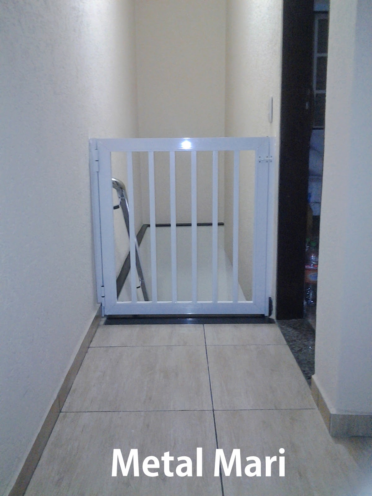 Metal Mari Esquadrias : Portão Para cachorro de alumínio (Metal Mari)