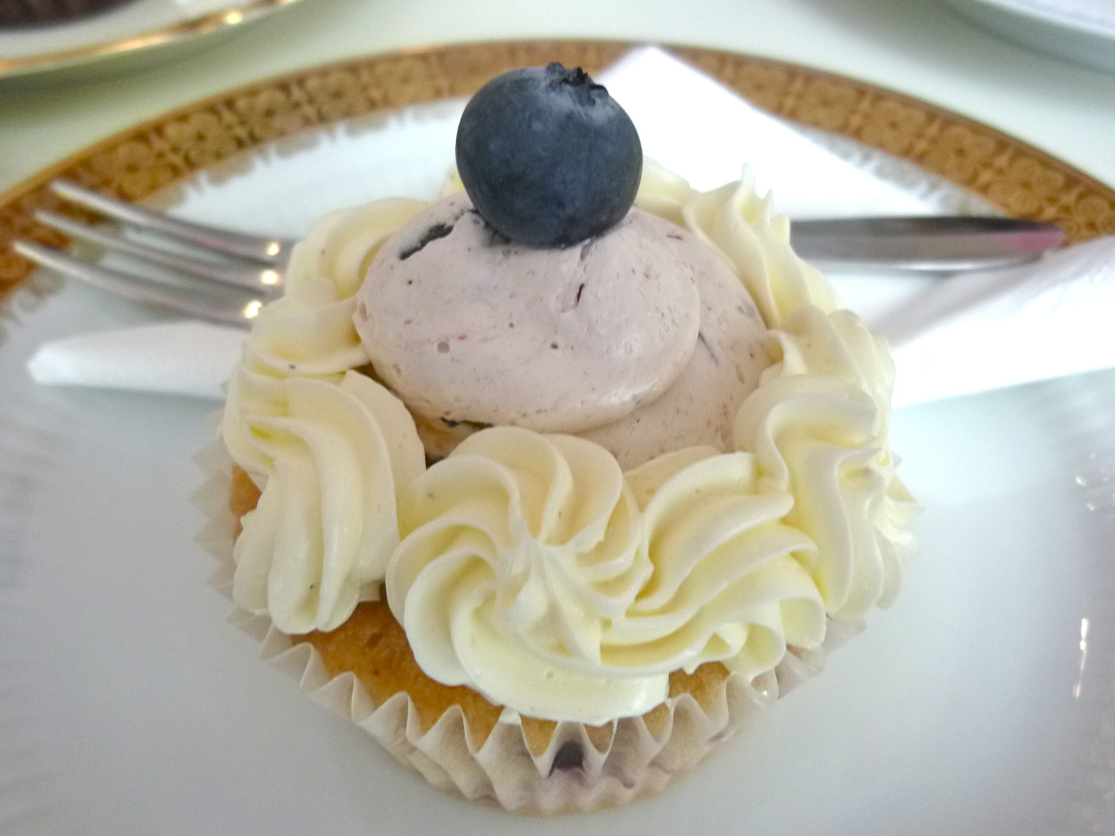Revisiting Wir Machen Cupcakes in Munich and June's LOL Food Blogger ...
