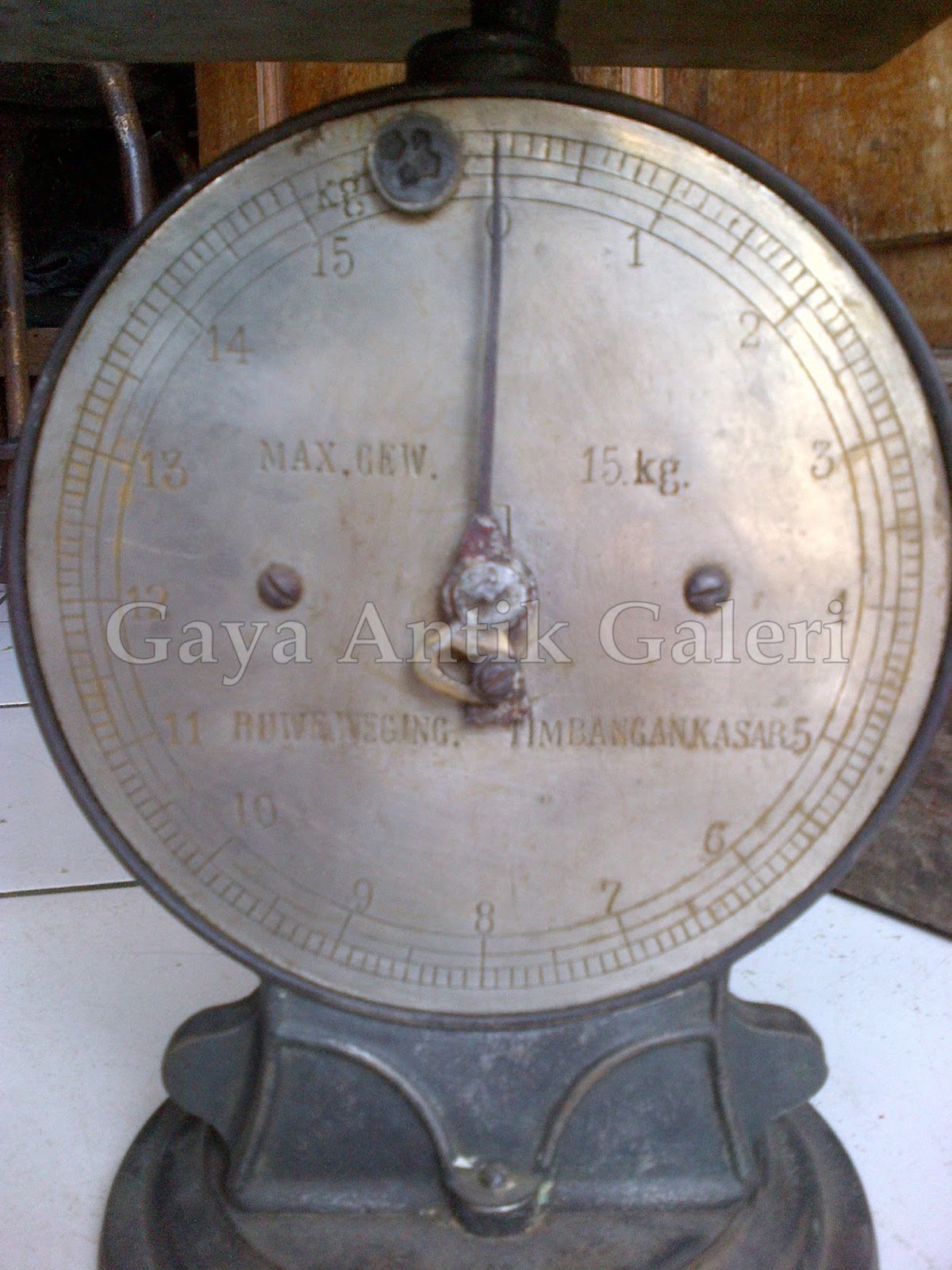 Gaya Antik Galeri : Timbangan Kuno `Ruwe Weging` Kekuatan 15Kg (TERJUAL ...