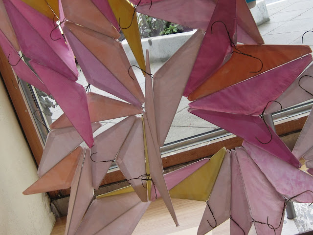 WELL DONE BLOG: Details, hanger art