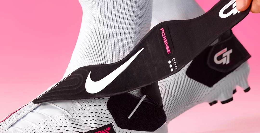 Nike Phantom GT FlyEase - First-Ever Nike FlyEase Football Boots ...