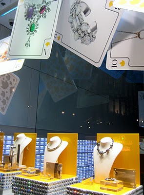 extravaganza: Swarovski window display ( merchandising )