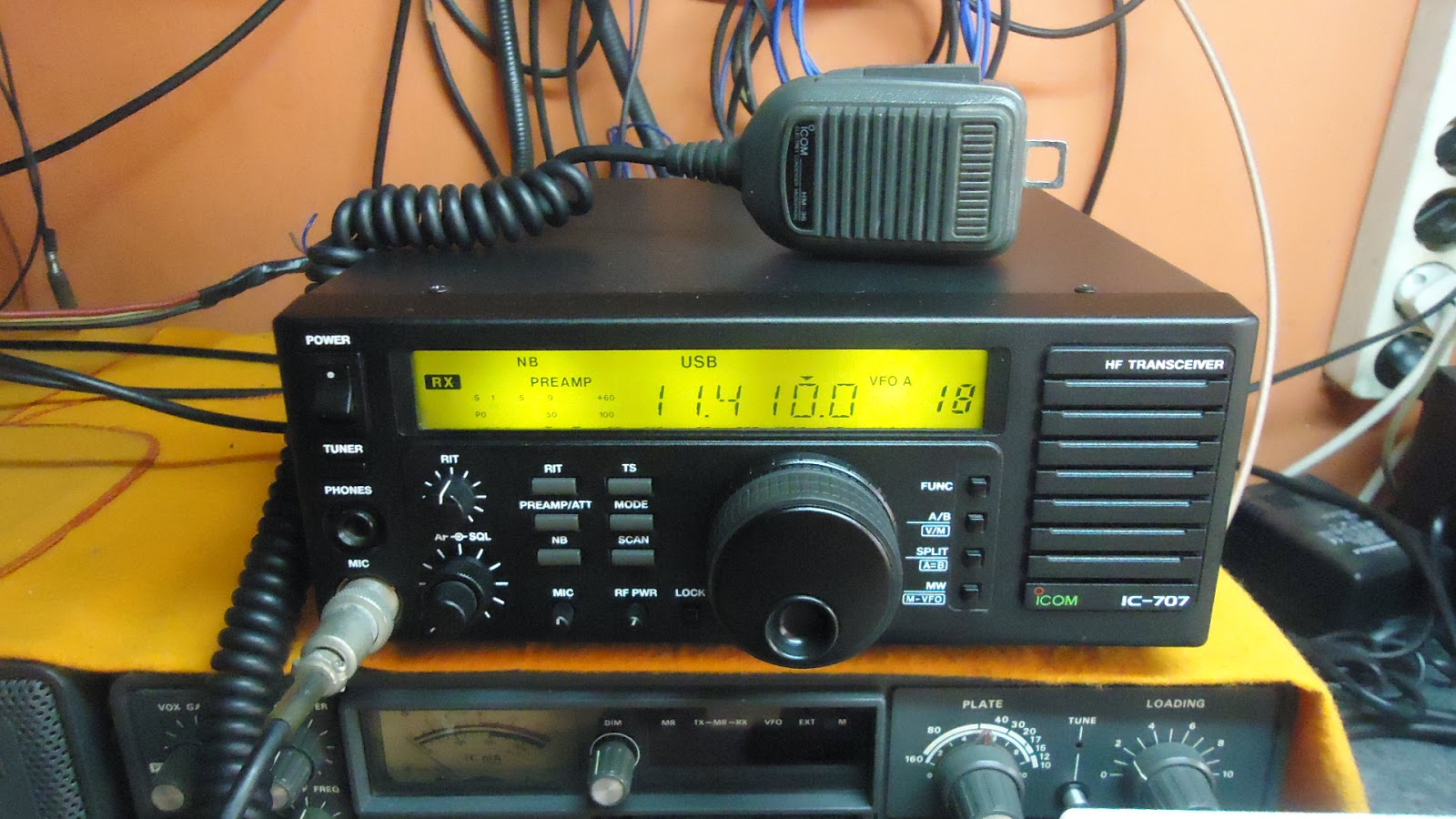 OBIN RADIO: HF ICOM IC 707 (SOLD)