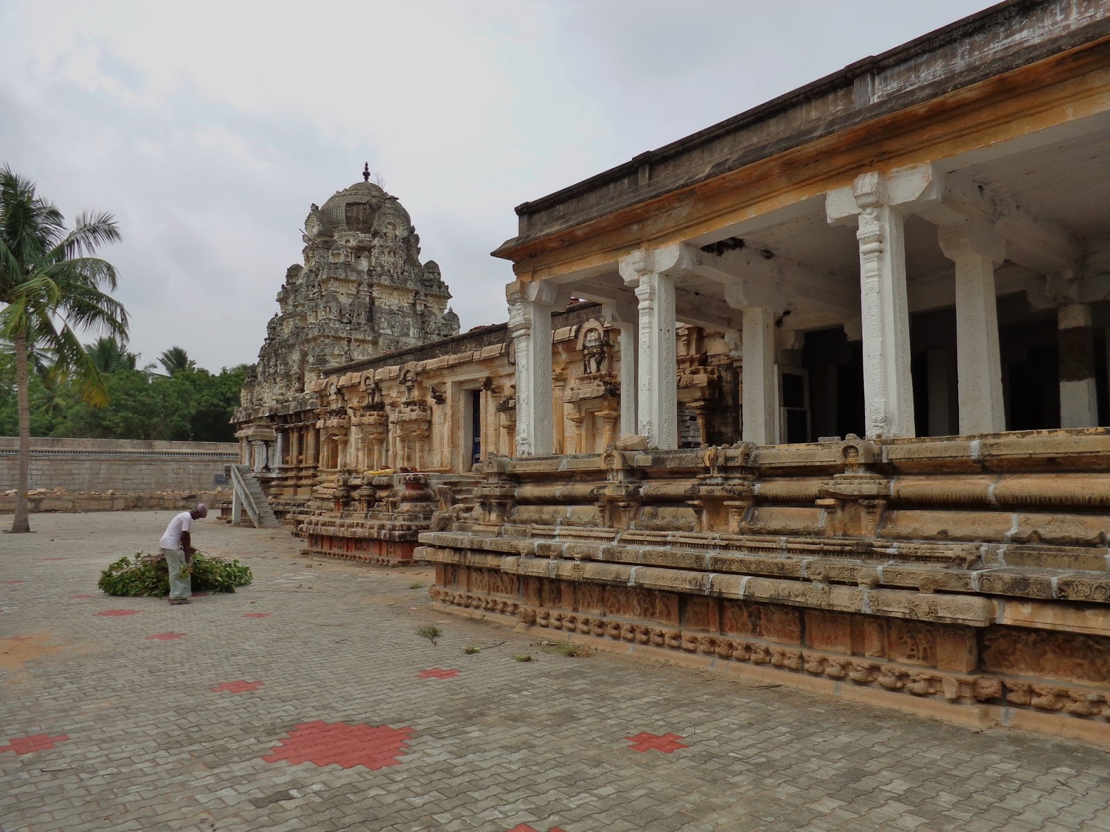 Tamilnadu Tourism: Pazhayarai Temples, Thanjavur