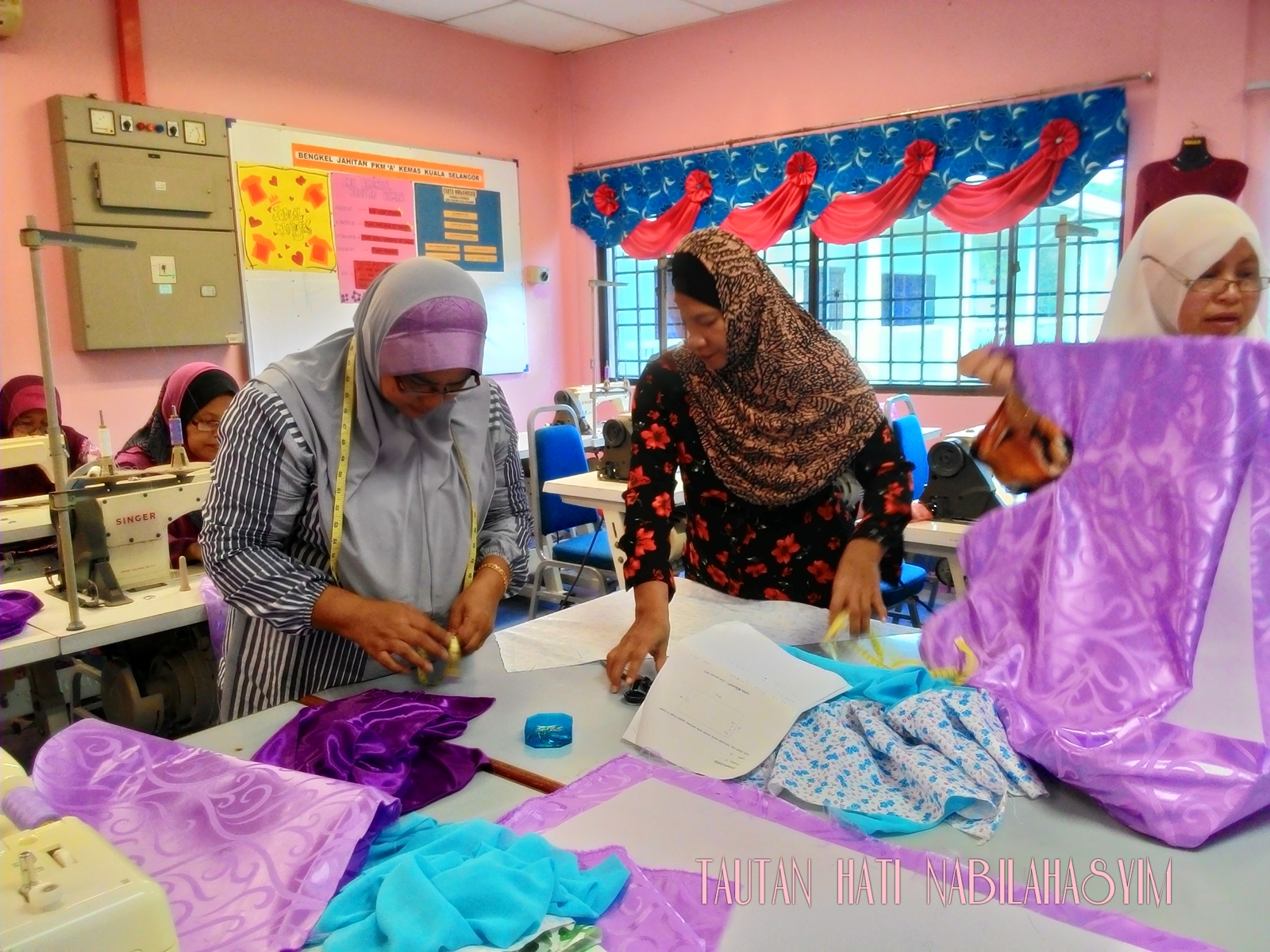 Kelas Jahitan Langsir, dah sebulan dah (^^,) ~ NabilaHasyim Family