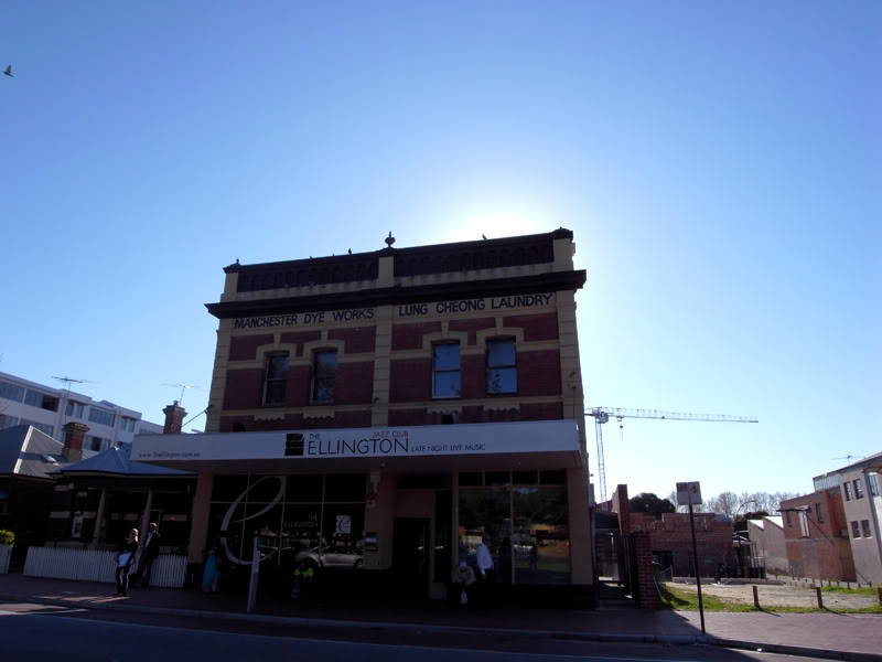 Perth: Mount Lawley. - Theheyheyhey