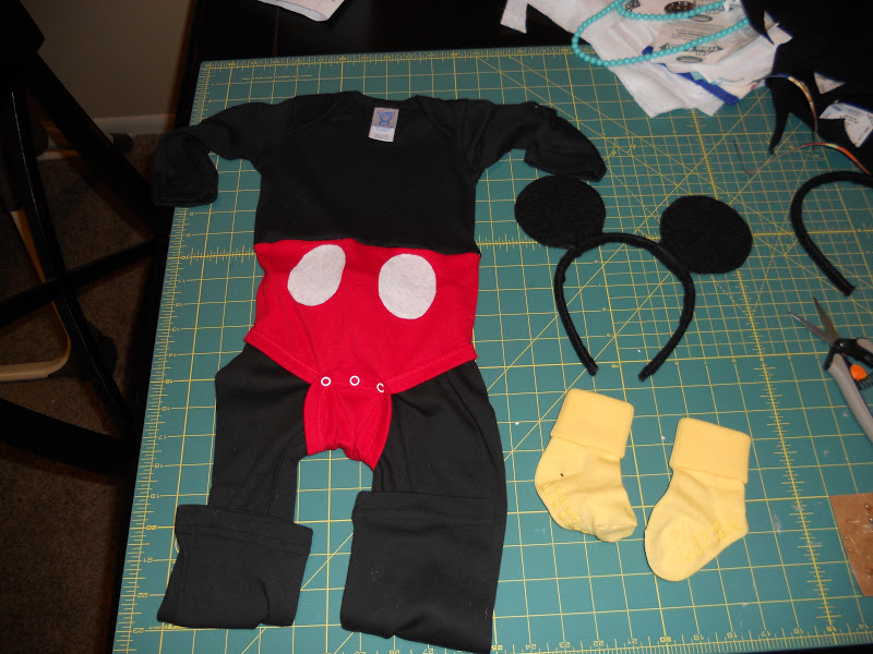 living the dream: First Halloween + DIY Mickey Mouse costume