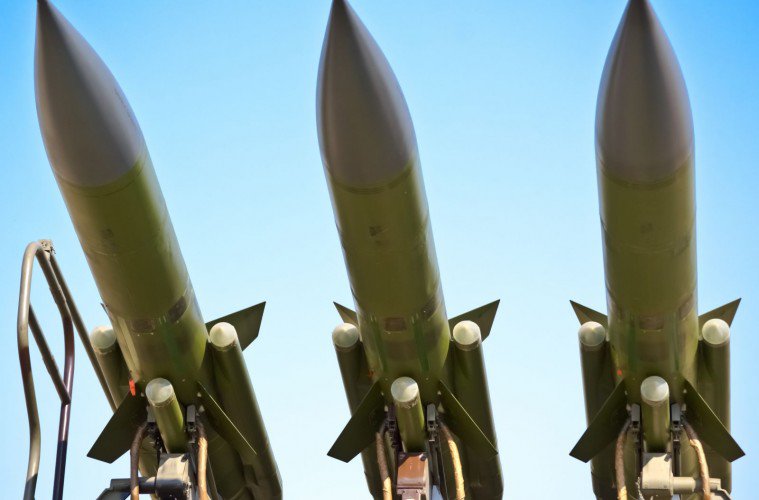 Sora's Pictures of Various Cool Stuff: Missiles