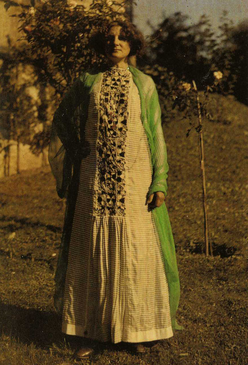 real life is elsewhere: icon - emilie flöge