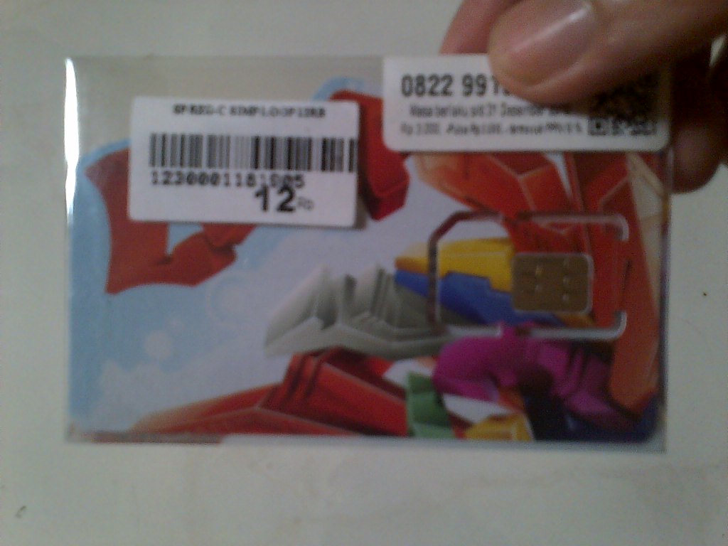 Munadiary: Perkembangan Desain Kemasan Kartu Perdana LOOP