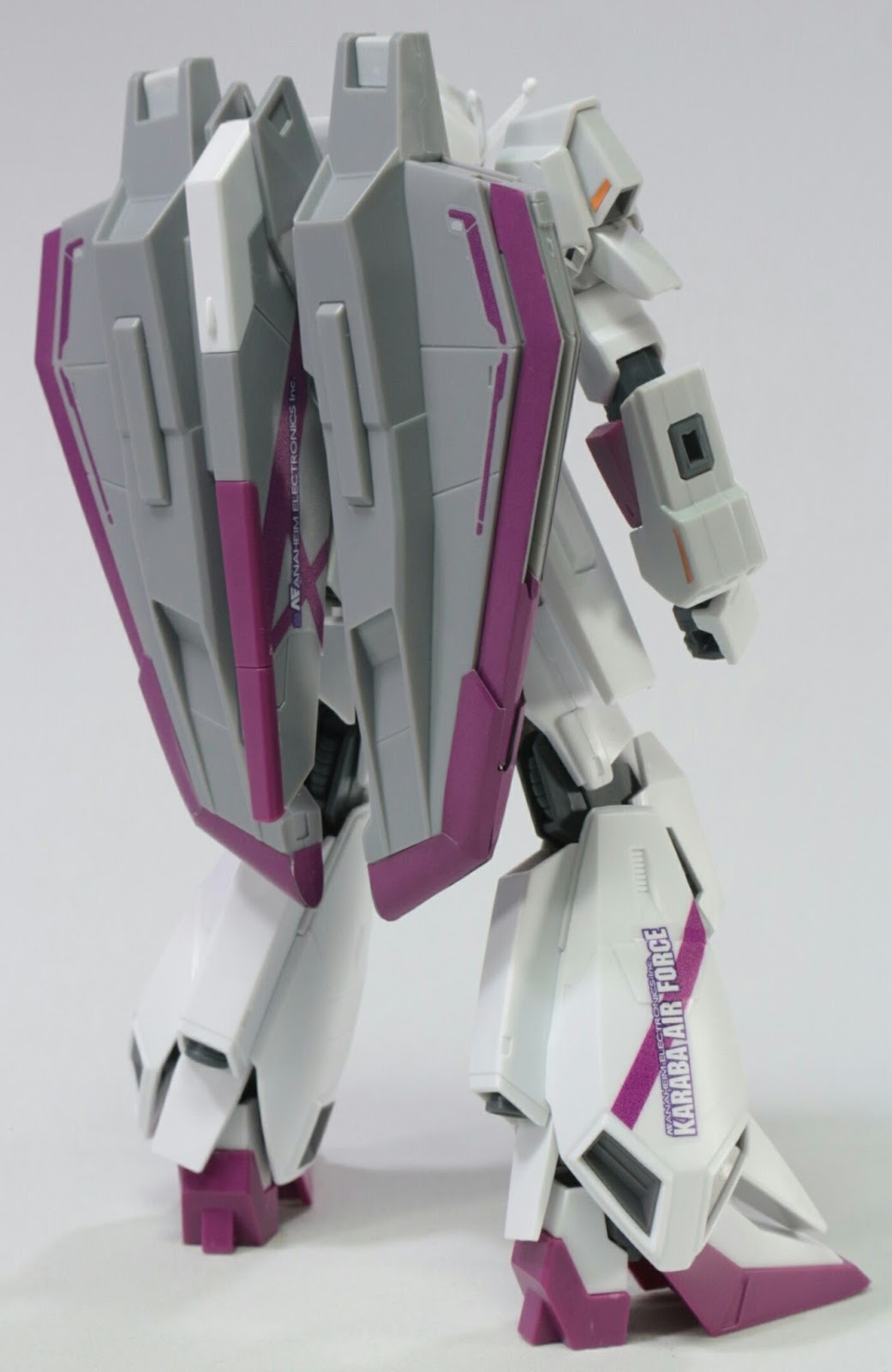 [ Review ] - HGUC 1/144 - Zeta III The Gundam Base Limited