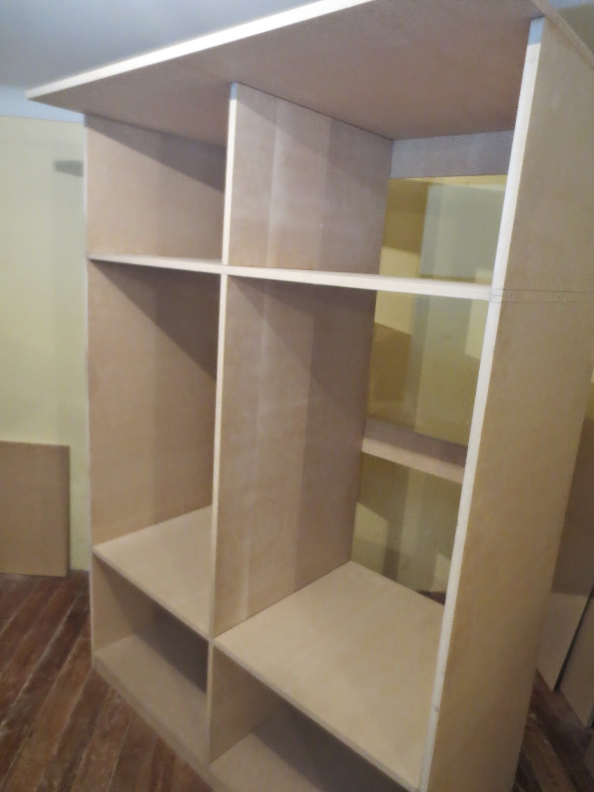 Decoraciones Manualidades En Madera: Como Hacer Un Ropero O Closet ...