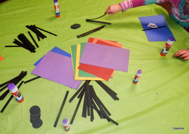 Tippytoe Crafts: Circus Train and Carnival Games