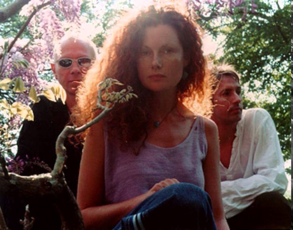 Chain Of Flowers: Farewell, Caroline