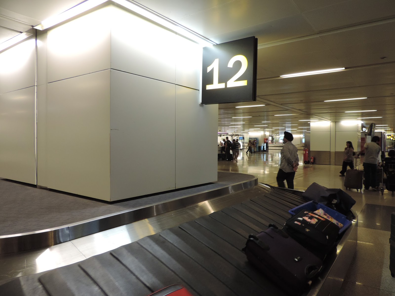 許自己一個飛行的夢: [印度捷特航空] 25 JUL 2013 9W 2345 德里DEL→列城IXL G艙 22A Gate 41