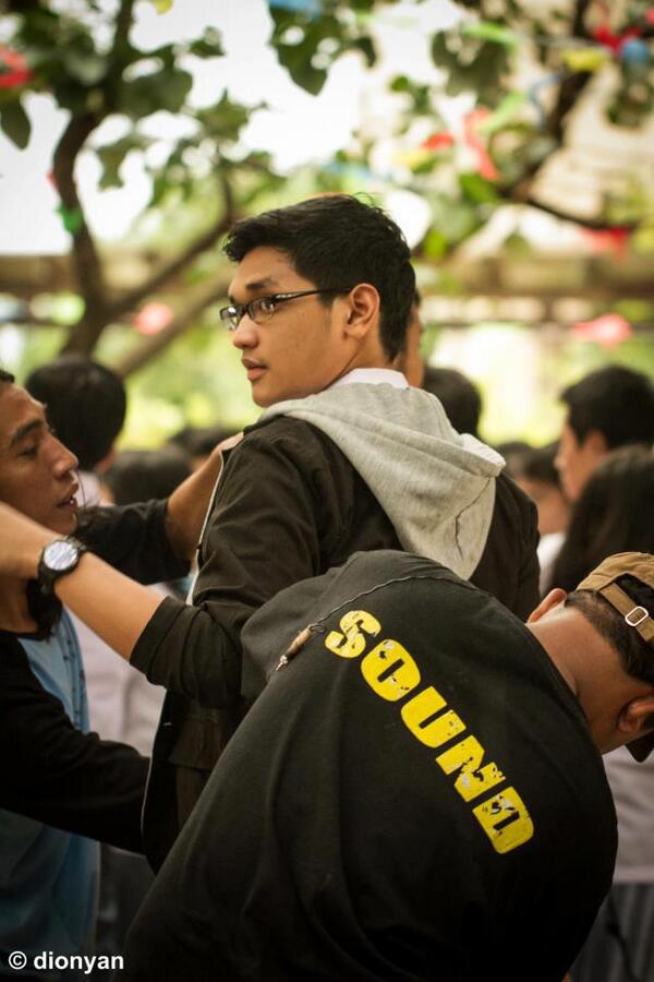 raditya bagas : Tentang Semuanya