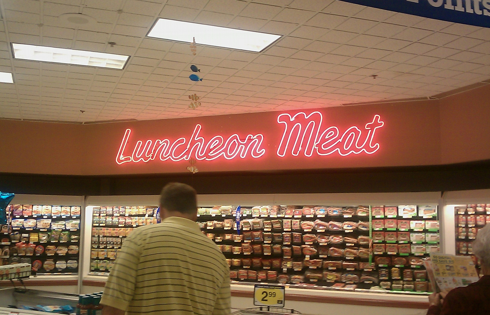 The Mid-South Retail Blog: Kroger Neon and Wannabe Neon Décor