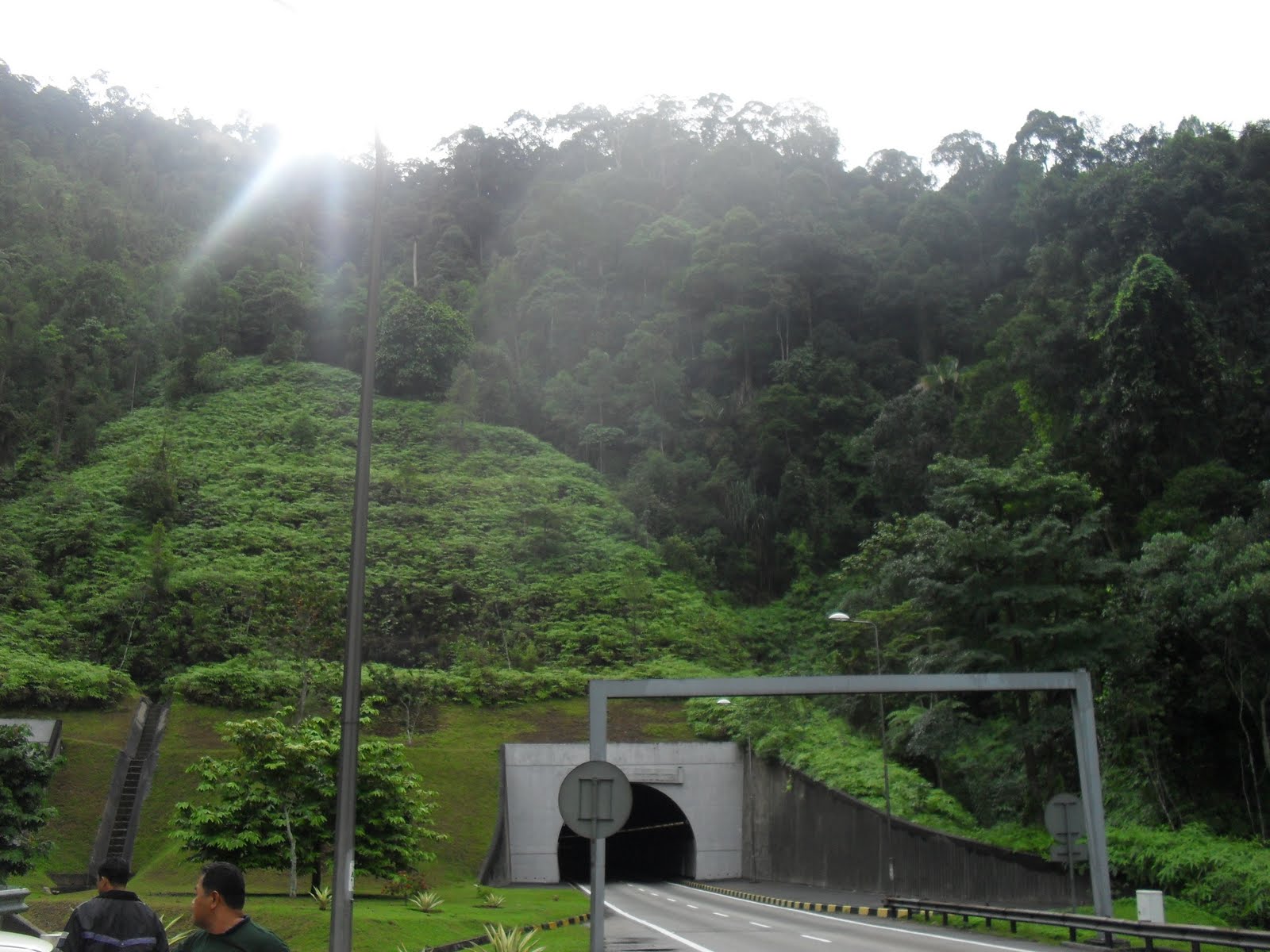 X Treme Generation Eksplorasi Puncak Terowong Menora