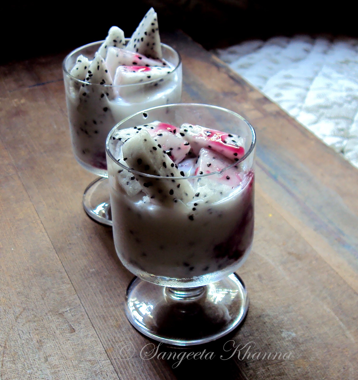Dragon fruit and an angelic dessert | a dessert with dragon fruit and ...
