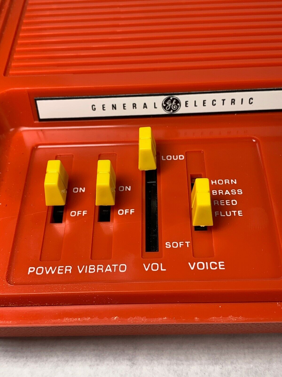 MATRIXSYNTH: Vtg GE TOTE-A-TUNE 1971 General Electric Piano Organ ...