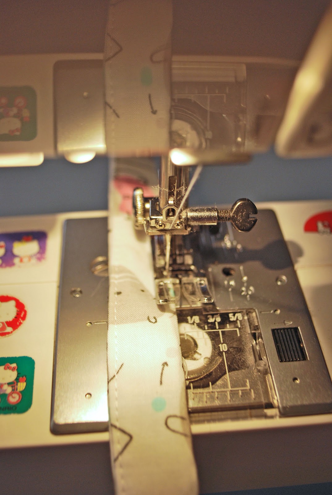 33stitches: Easy Camera Strap Tutorial