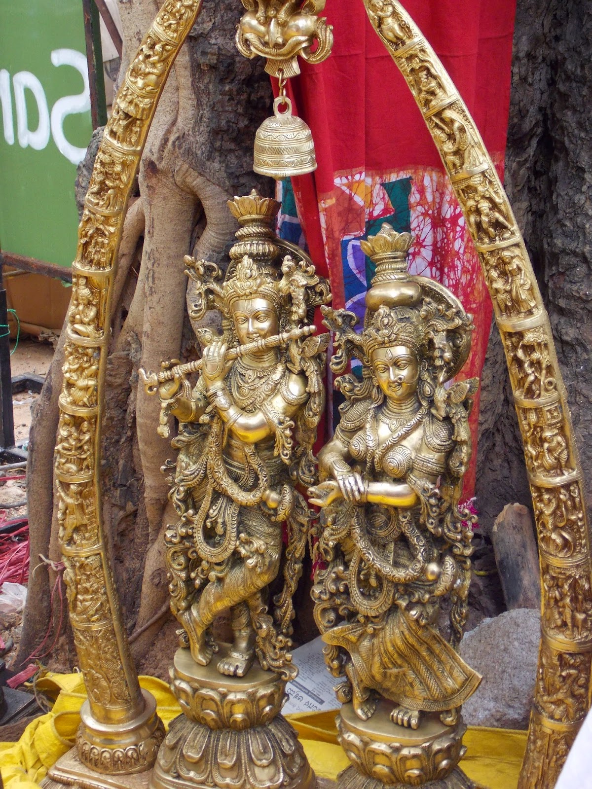 Krishna Radha - Beaitiful Idol in bronze.