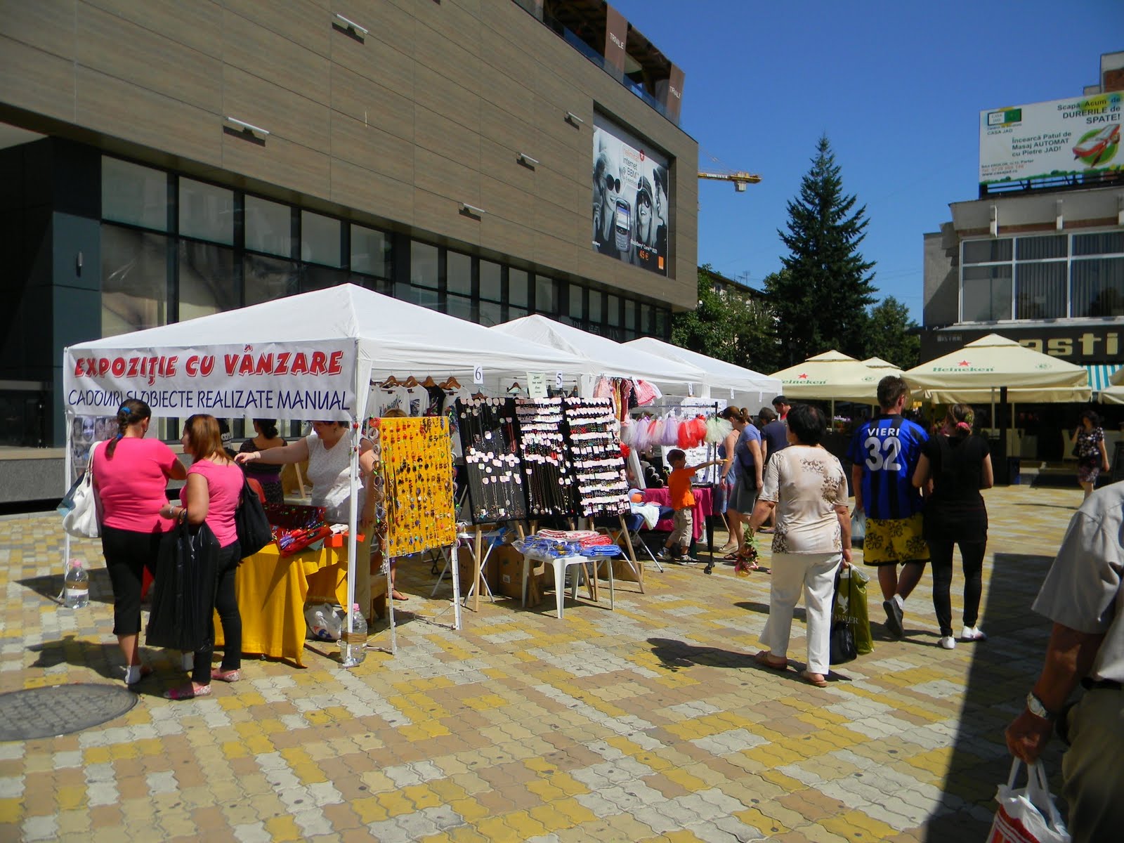 Ella Croche: "Targuri si expozitii handmade