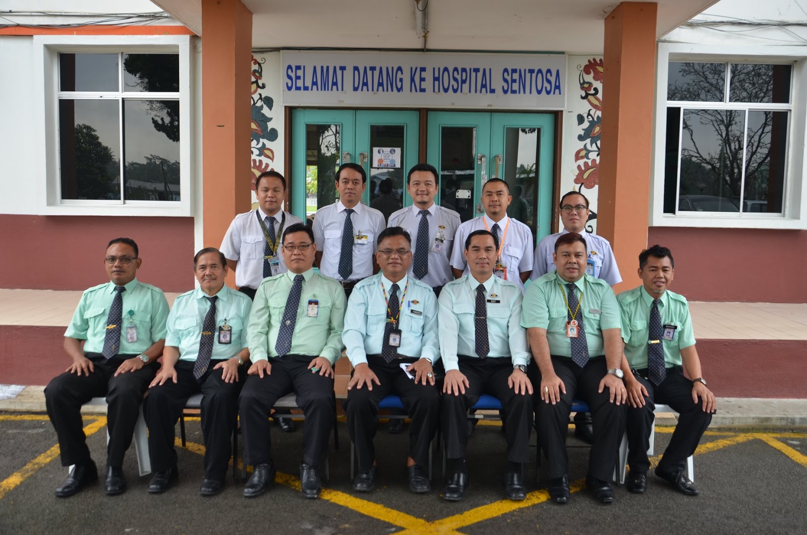 M2 Hospital Sentosa Kuching: Sesi Bergambar Sempena "Hari Pembantu ...