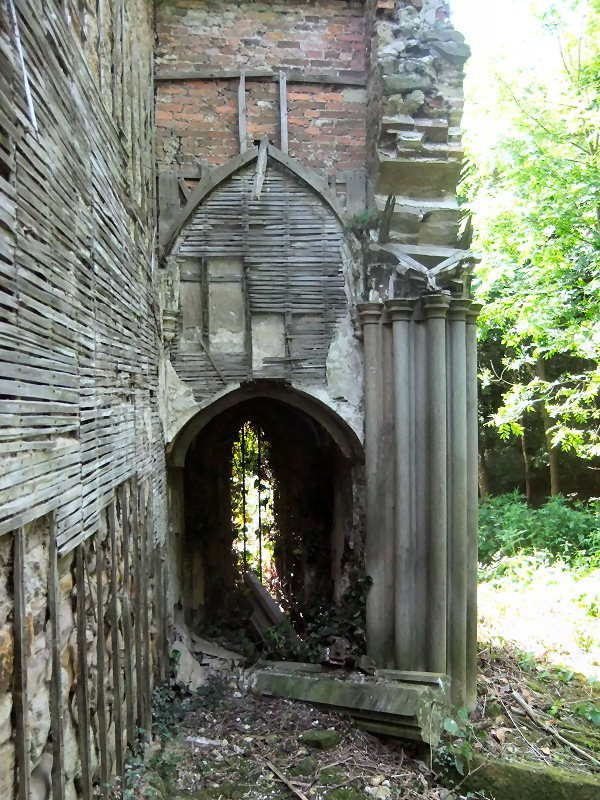Photographs Of Newcastle: Ravensworth Castle