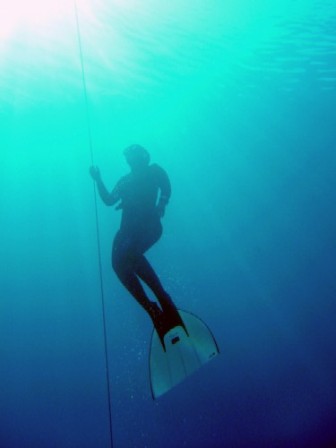 2600 metros Escuela de Buceo SCUBA & APNEA: ¿Y qué es el buceo en apnea?