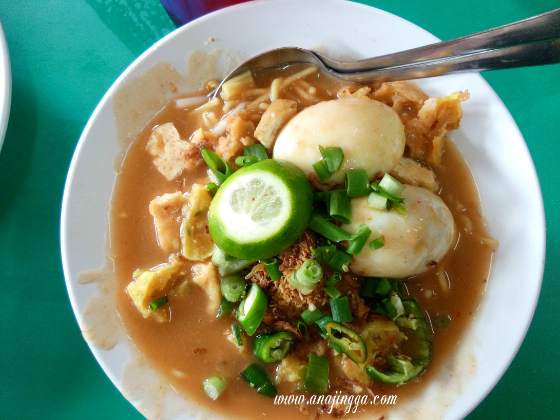 WW : Mee Rebus dan Rojak Mastan Ghani,Teluk Intan