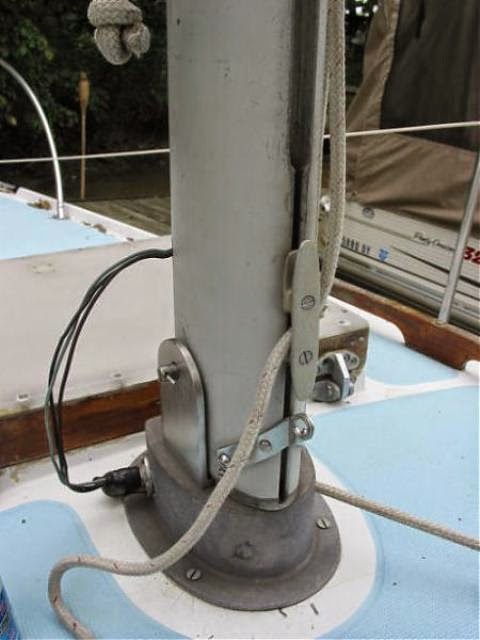 Ericson 25, Oystercatcher: Spars, Mast Hinge, Part 1: Analysis I