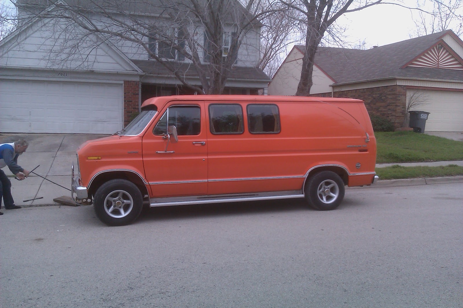 SCORE: 1977 Ford Econoline 150 Custom