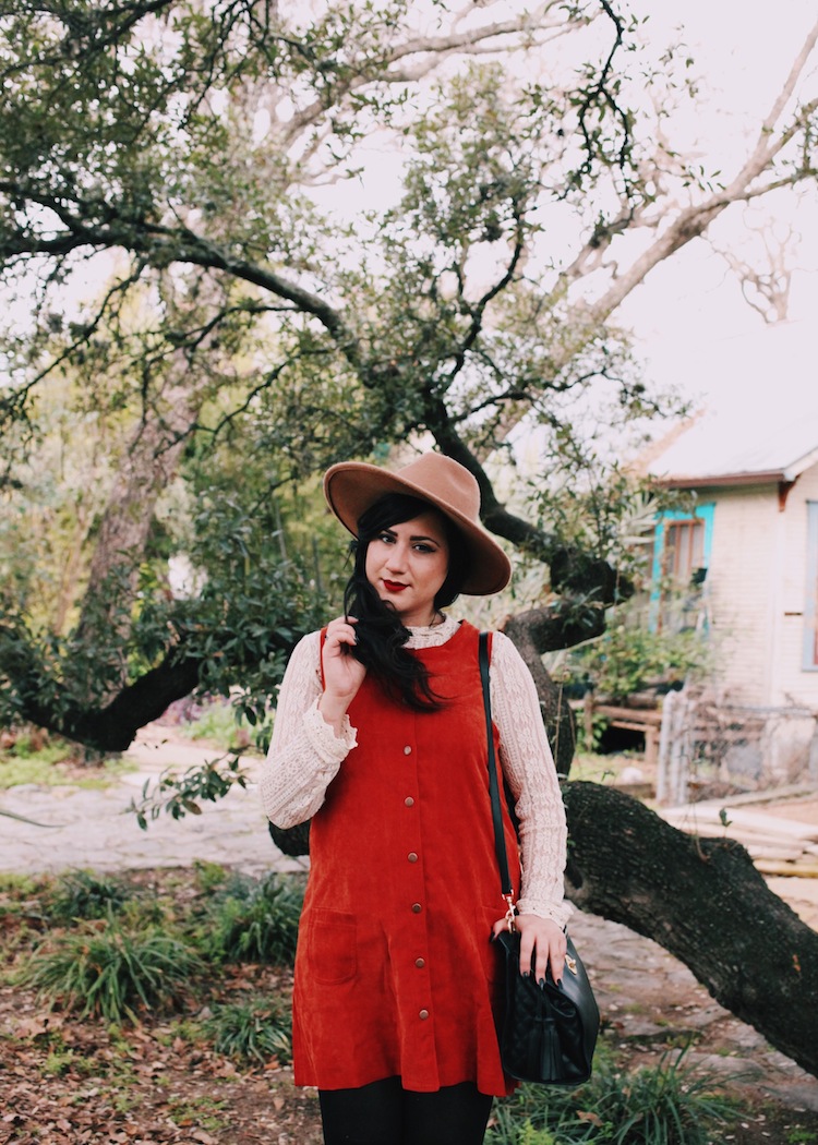 Flashes of Style: Unique Vintage Style Society