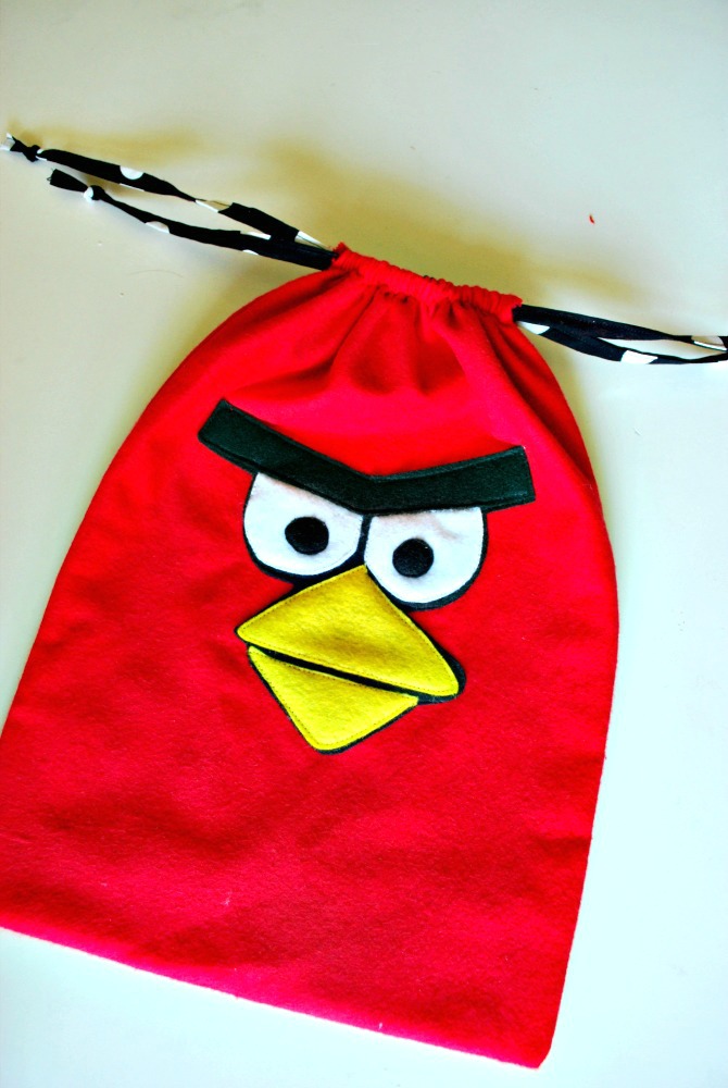 Larissa Another Day: Angry Birds Drawstring Bag