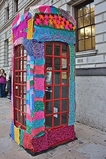 50 Cool Phone Booths ~ Now That's Nifty