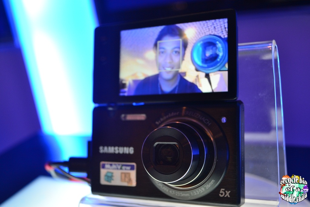 The Samsung MultiView Miror Pop Camera Launch - Recycle Bin of a Middle ...