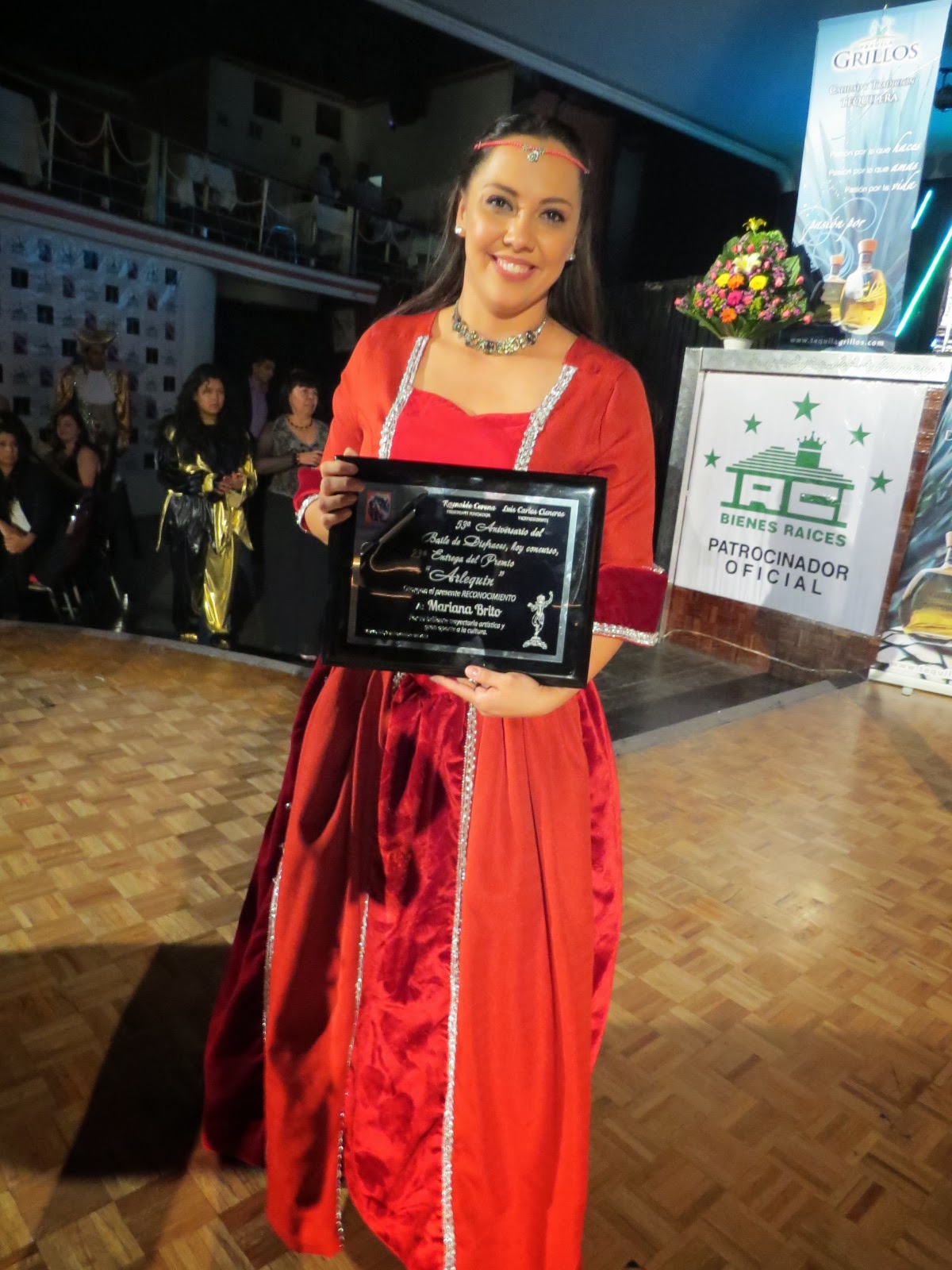 ESPECTACULARIO: MARIANA BRITO GANA ARLEQUIN