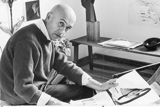 The Art Reference: Edgar Negret - Colombian Sculptor