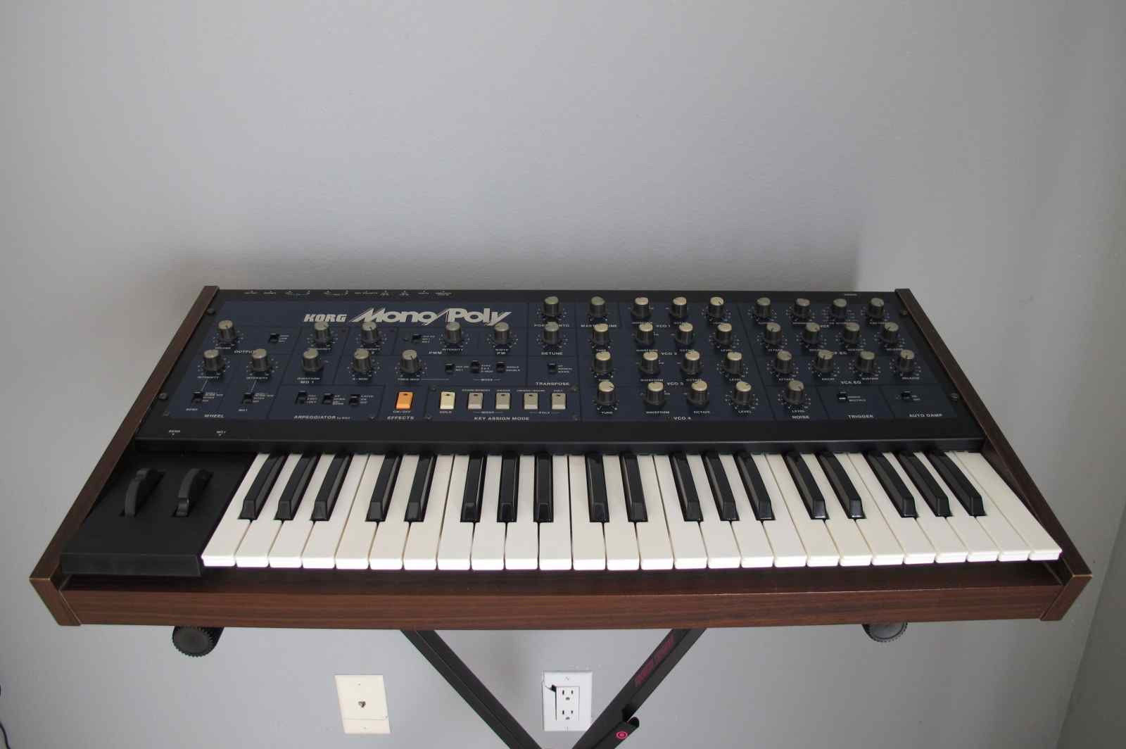 MATRIXSYNTH: Korg Mono Poly Analog Synthesizer