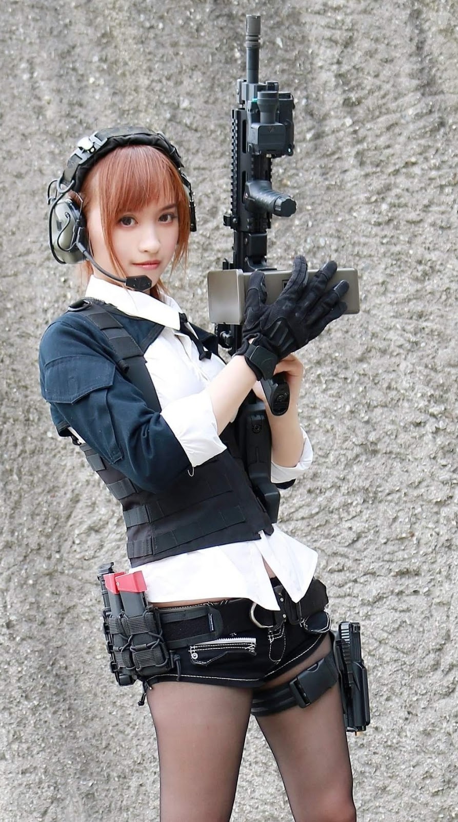 Amazing WTF Facts: Cute Asian Girls With Guns - Japanese Cosplay Armed ...