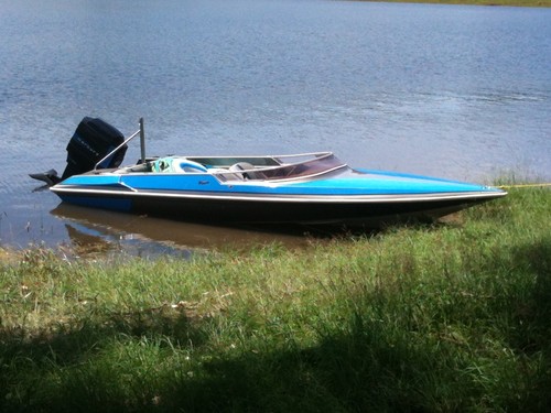 AUSSIE SKIBOATS: random; FLIGHTCRAFT DOMINATER