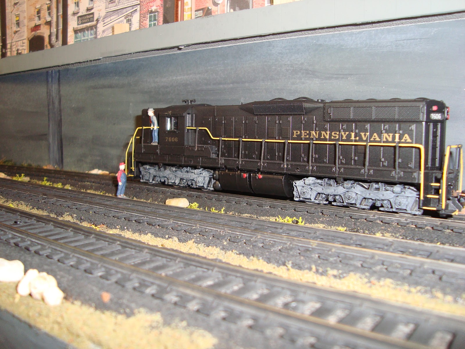 New York Central Train Layout: The PRR comes calling