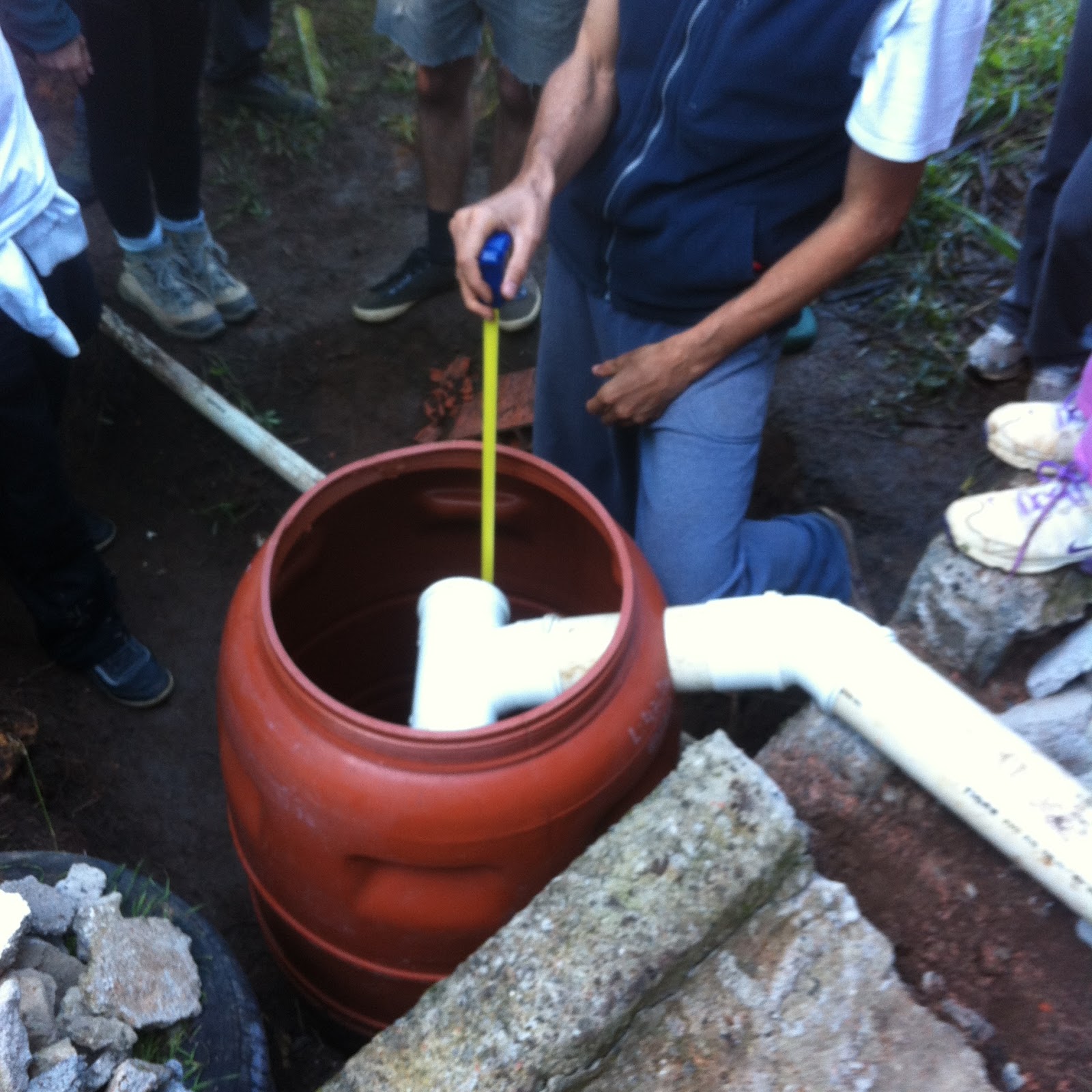 Marcenaria de Caçamba: Vermifiltro, Lombrifiltro ou Sistema Tohá