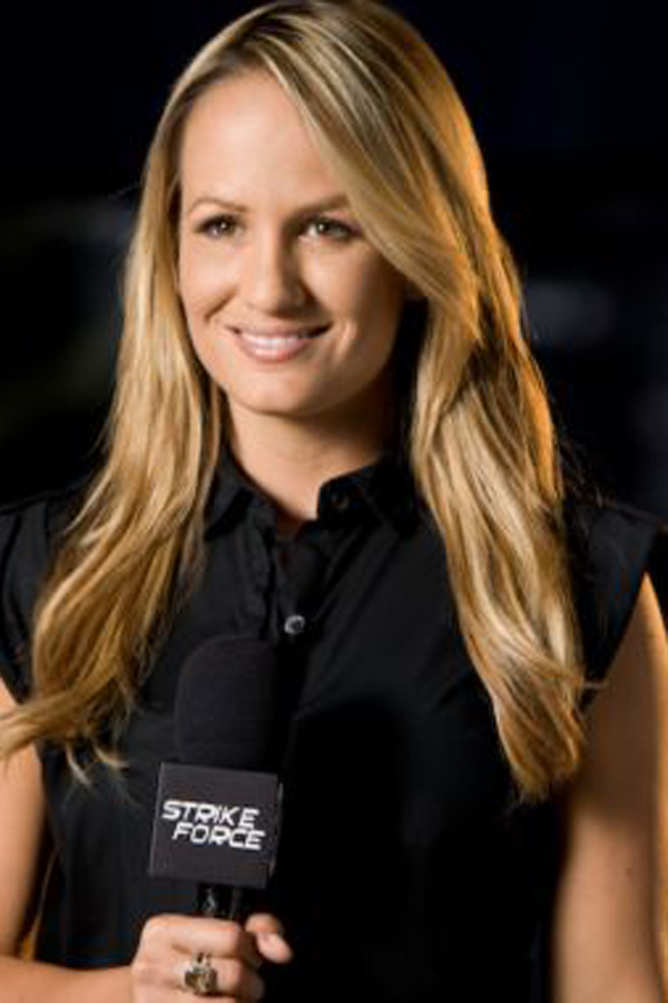 Lovely Jenn Brown Photoshoot In Differnt Poses - On The Spot