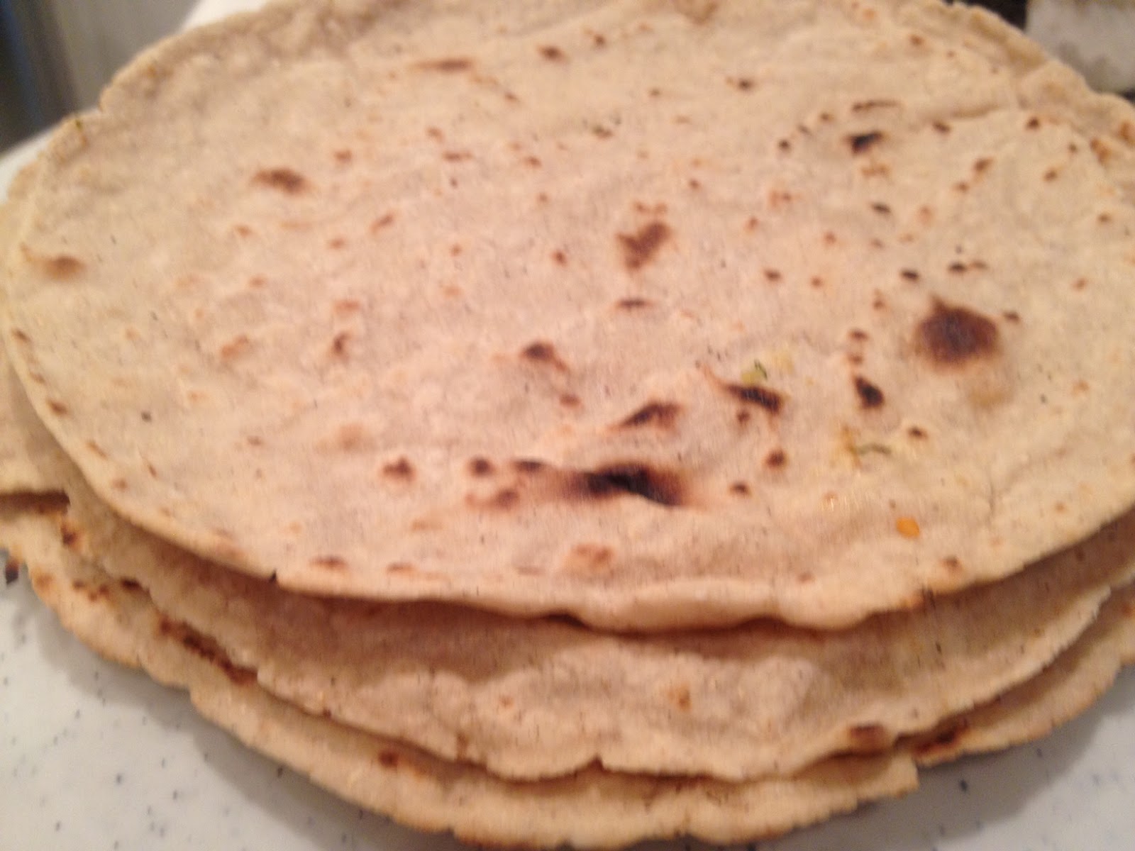 Messy Kitchen: Jolada rotti (bhakri)