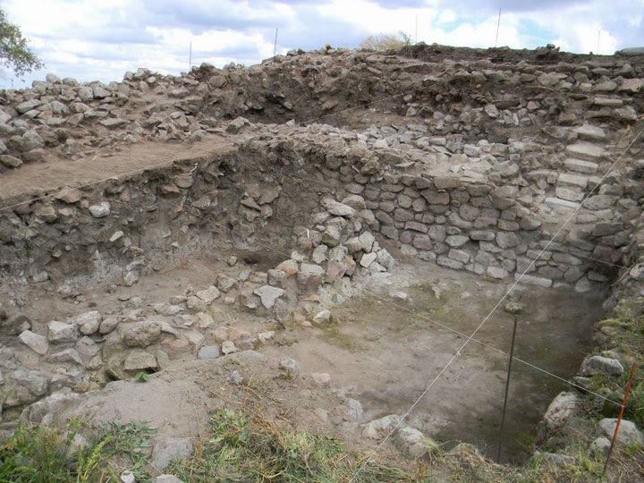 Przed Kolumbem: Prace archeologiczne w Teocaltitán (stan Jalisco, Meksyk)